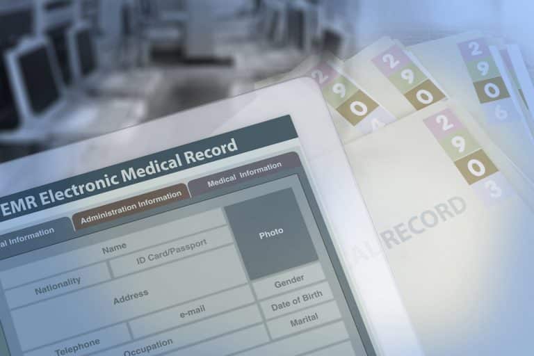 Tips for Auditing Medical Records Successfully (+ Checklist) - Holbie
